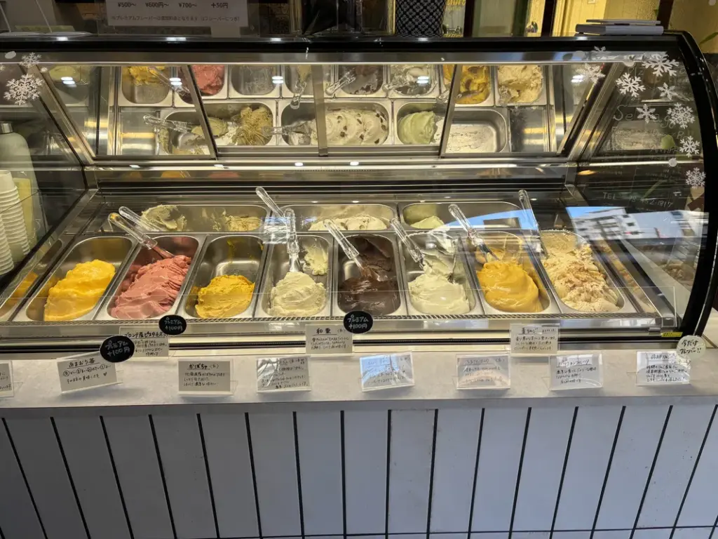 岡本にオープンしたジェラートショップ「Lattéria」は、珍しいフレーバーもあって楽しい！ | TOKK関西（トック関西）